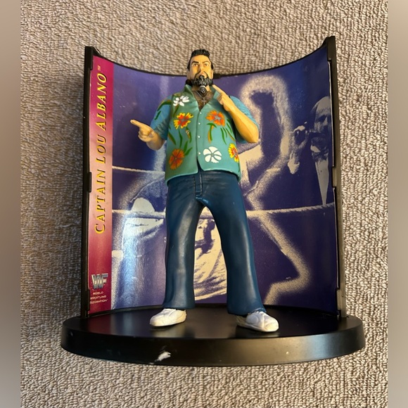 WWE | Toys | Vintage Wwf Captain Lou Albano Action Figure With Display ...